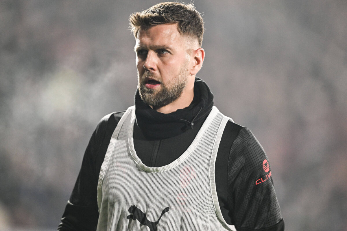 Milan, disavventura per Fullkrug. Sul posto le forze dell'ordine ...