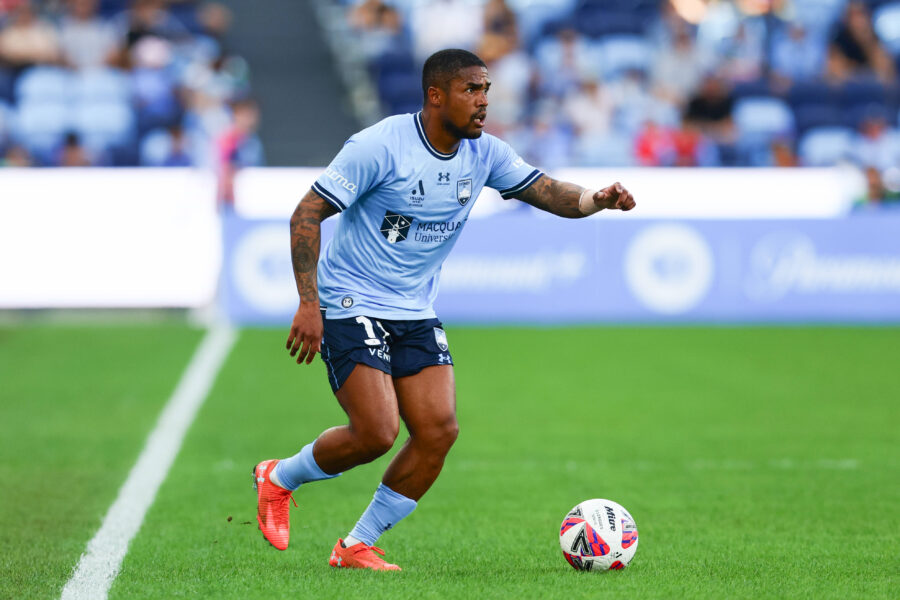 Douglas Costa torna in Italia: la destinazione è sorprendente