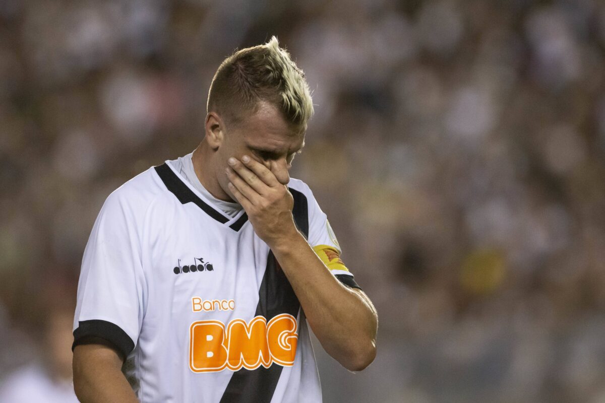 “Se ascolti gli audio ti viene da piangere”: Maxi Lopez vuota il sacco ...